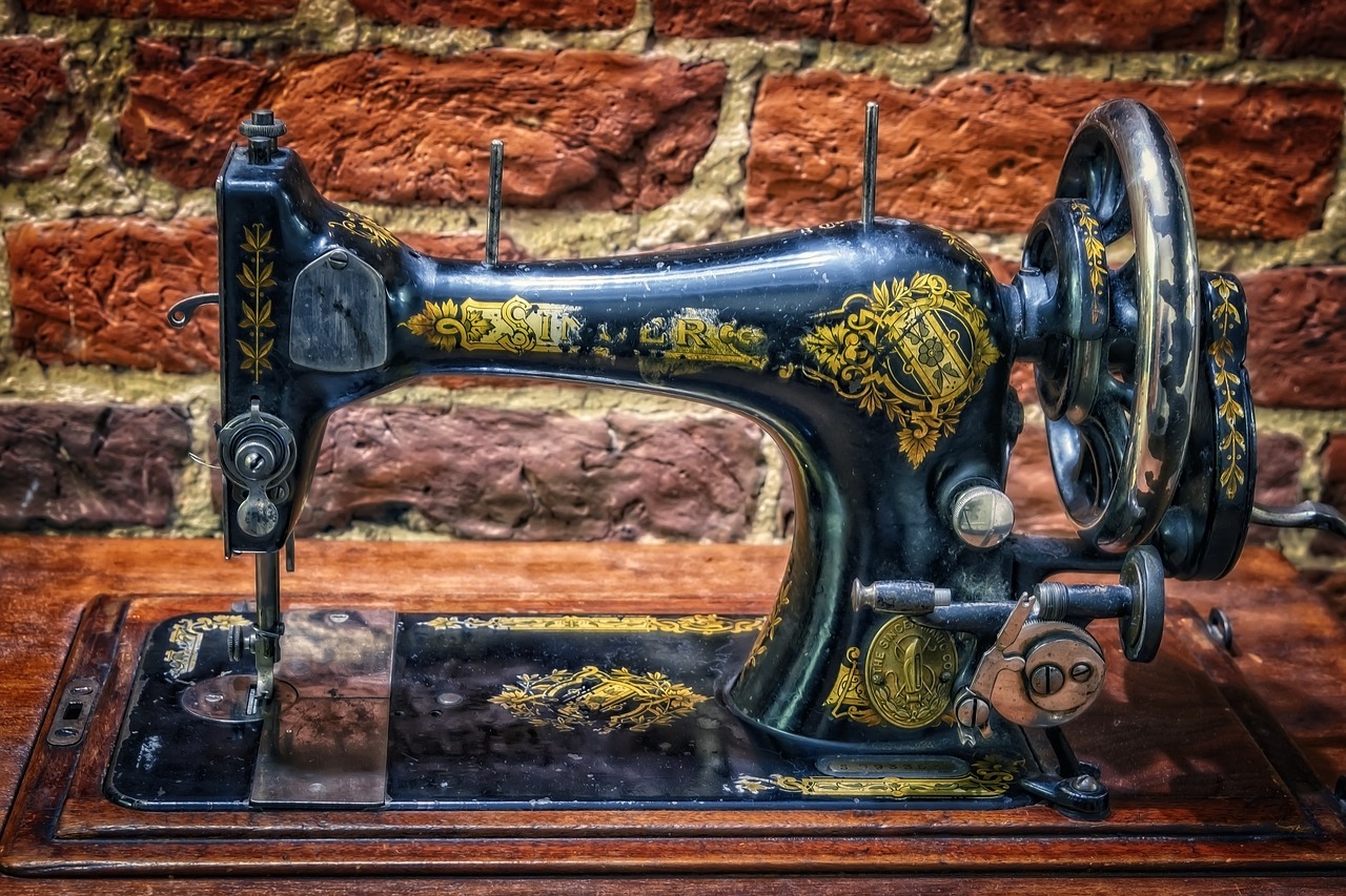 Restoring Vintage Sewing Machines